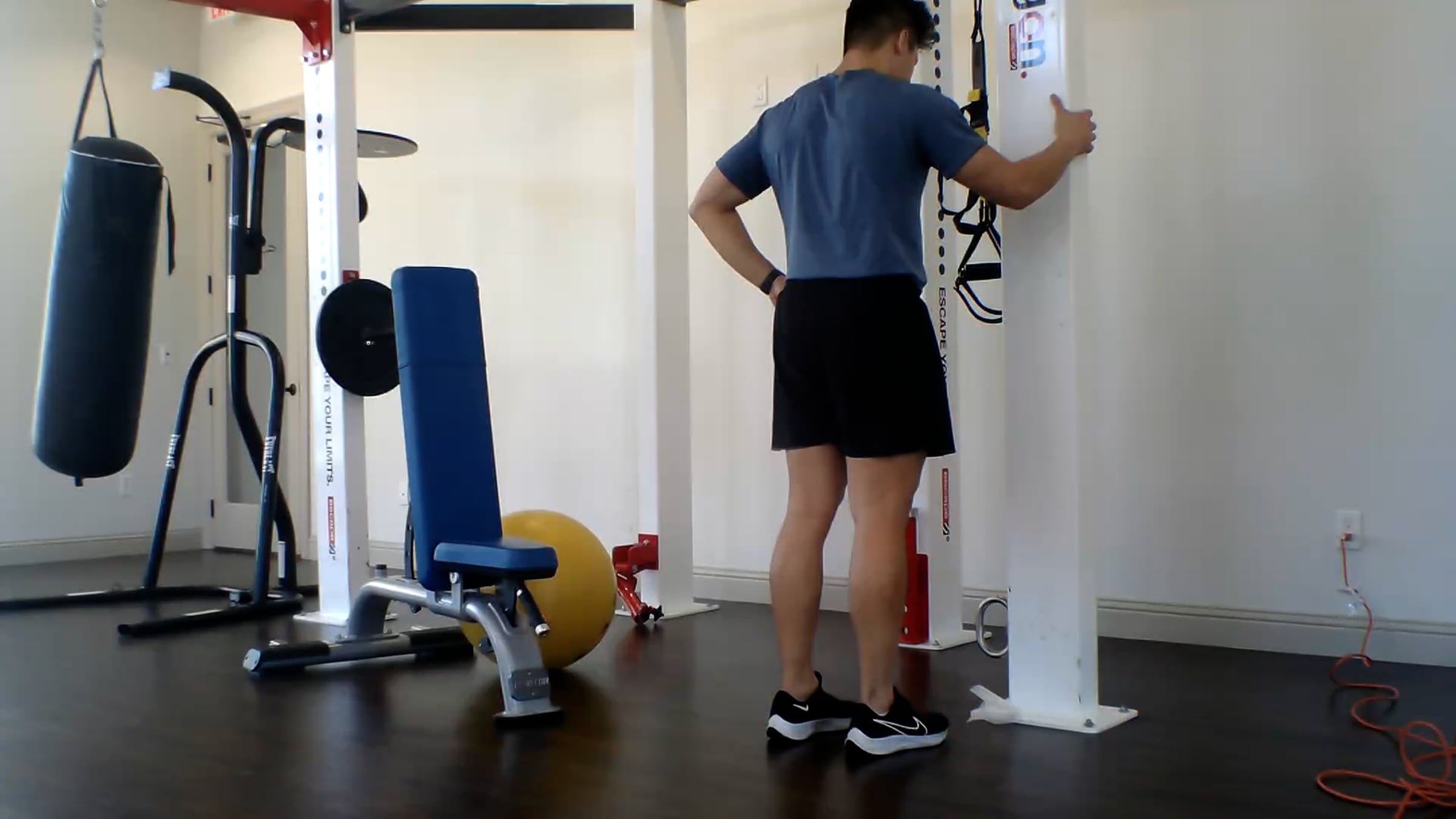 DL UE Assisted Calf Raises