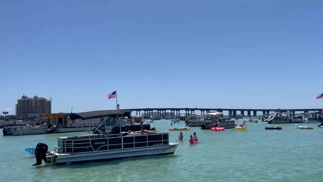 Pontoon Rental - Destin For Fun