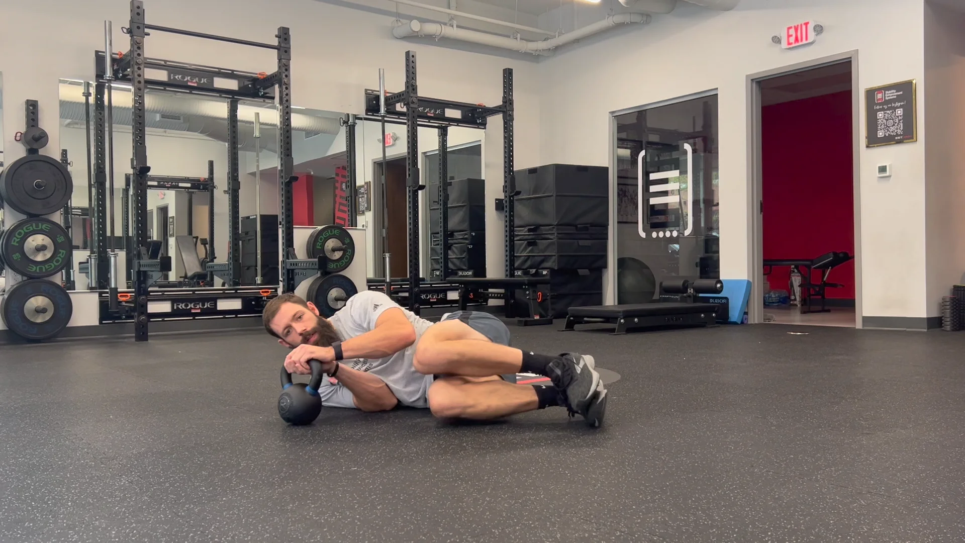 Overhead KB Sit Up.mp4 on Vimeo