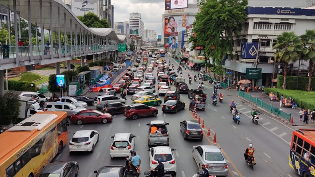 Traffic City Urban - Free video on Pixabay