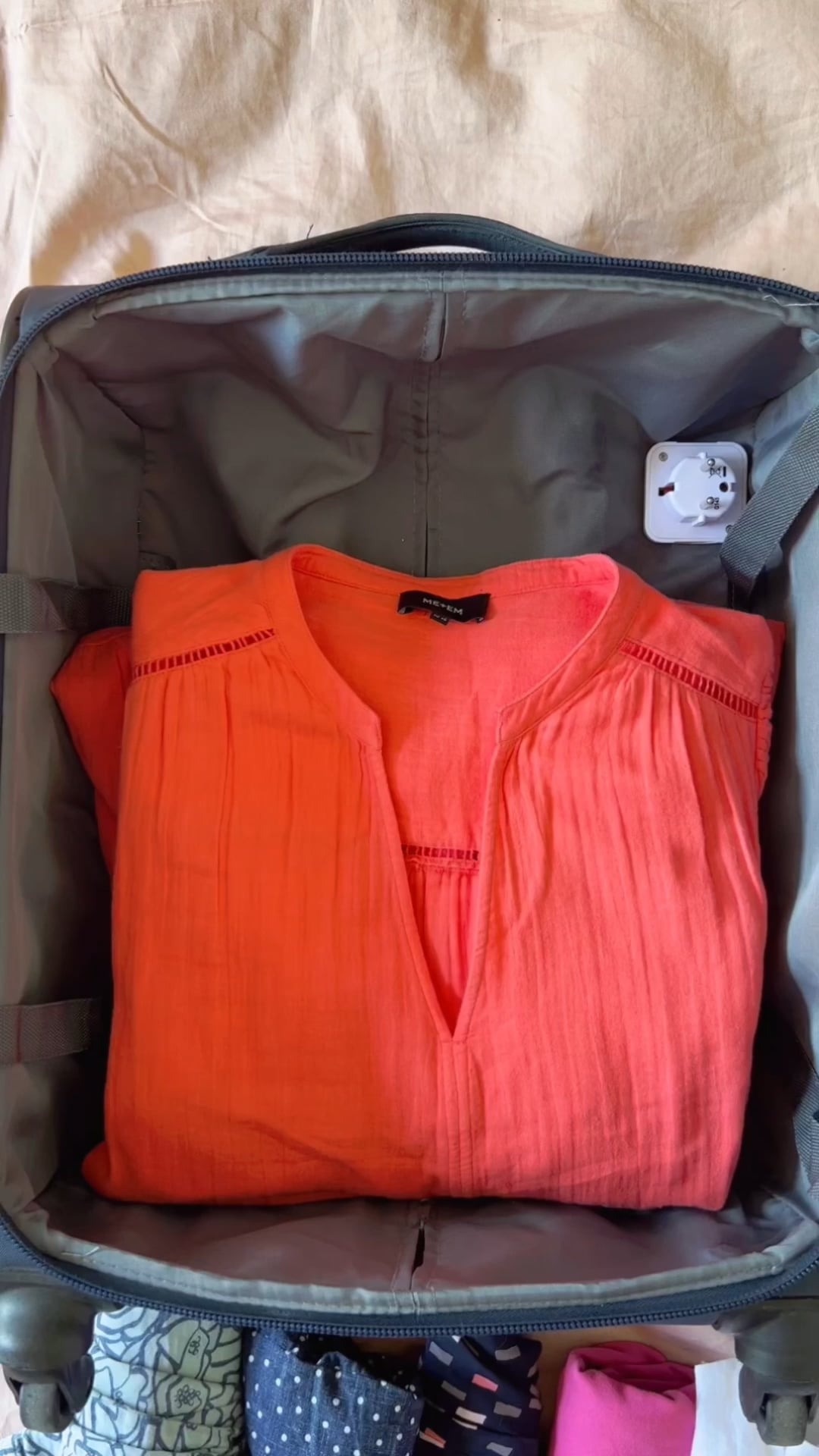 PACKING FOR A TRIP on Vimeo