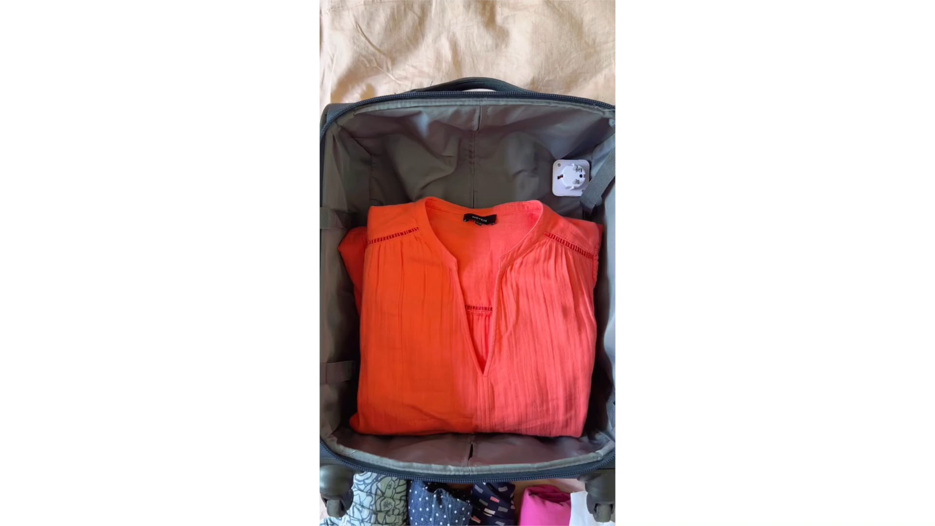 PACKING FOR A TRIP on Vimeo