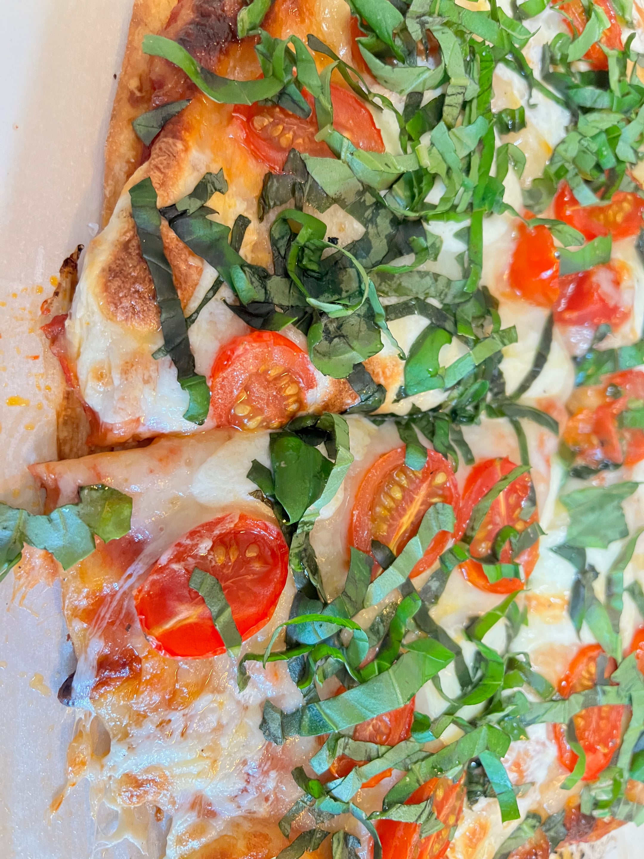 MISFIT CLASSIC CAPRESE PIZZA (OR NOT!) on Vimeo