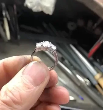 Gavin Mack Jewellery - After 02 on Vimeo