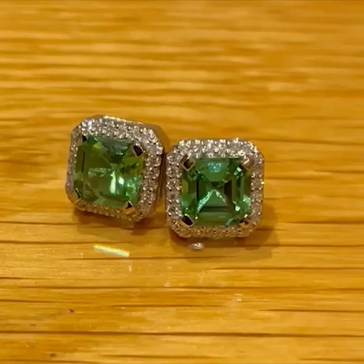 Gavin Mack Jewellery - Earrings 01 on Vimeo