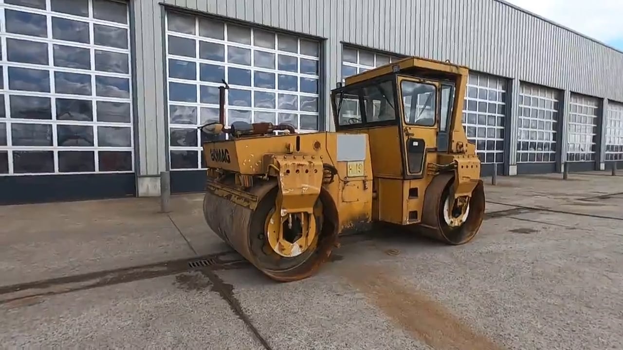 Bomag BW201AD Double Drum Roller on Vimeo