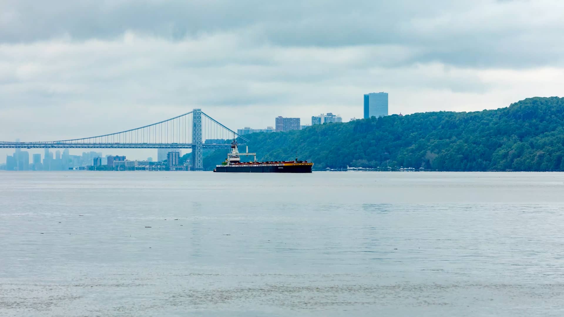 Our New Raw Sugar Barge, 'Knot Refined,' Arrives at Yonkers Refinery on ...