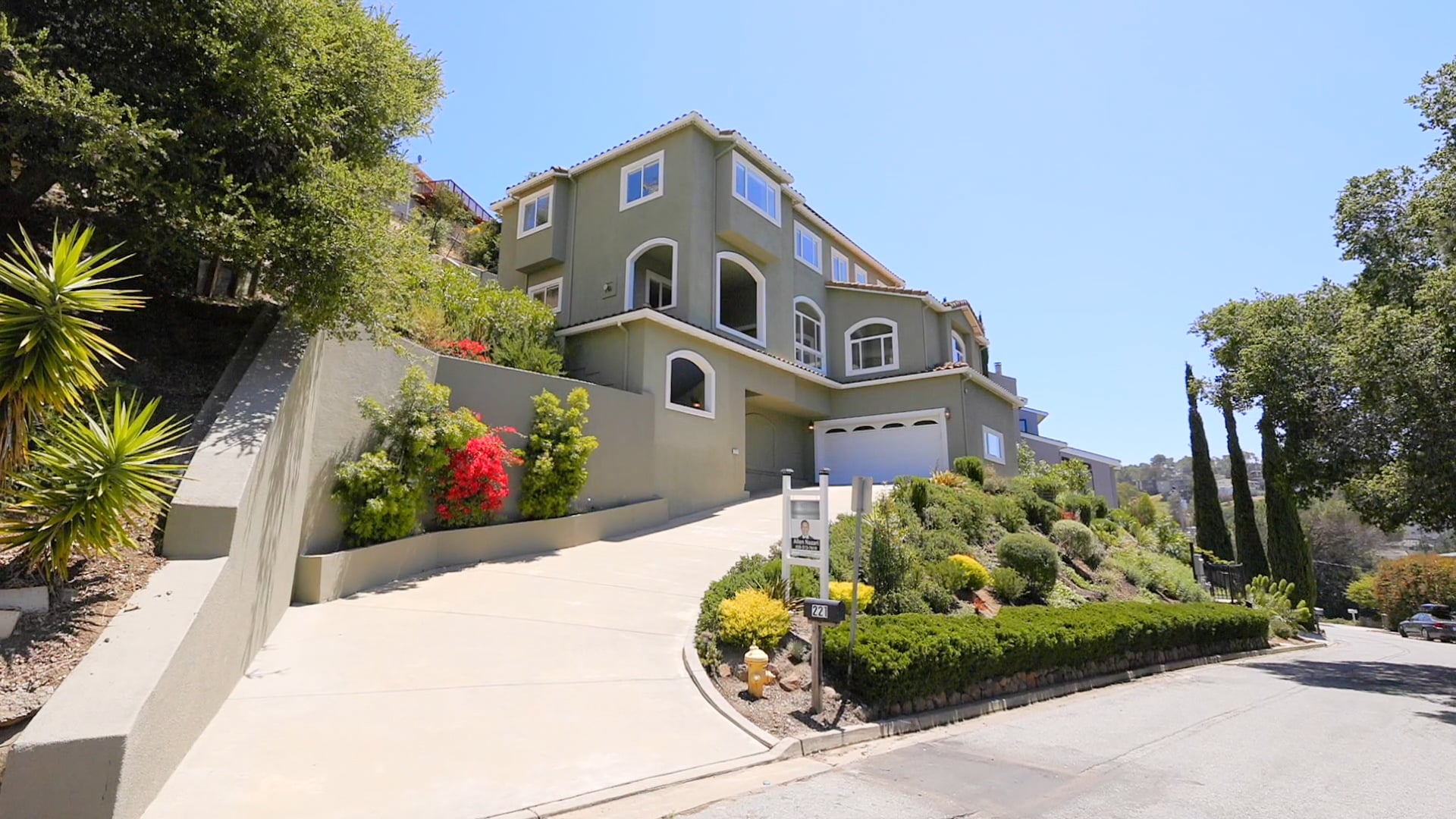 221 Coronado Avenue, San Carlos - Presented by: Allen Nazari on Vimeo