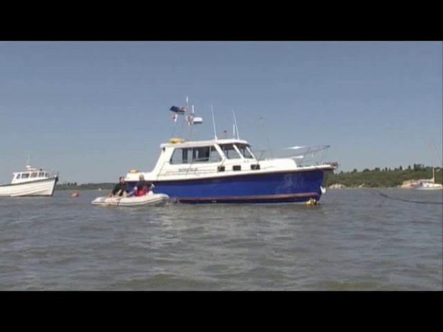 RNLI Cold Water Shock video :Tender