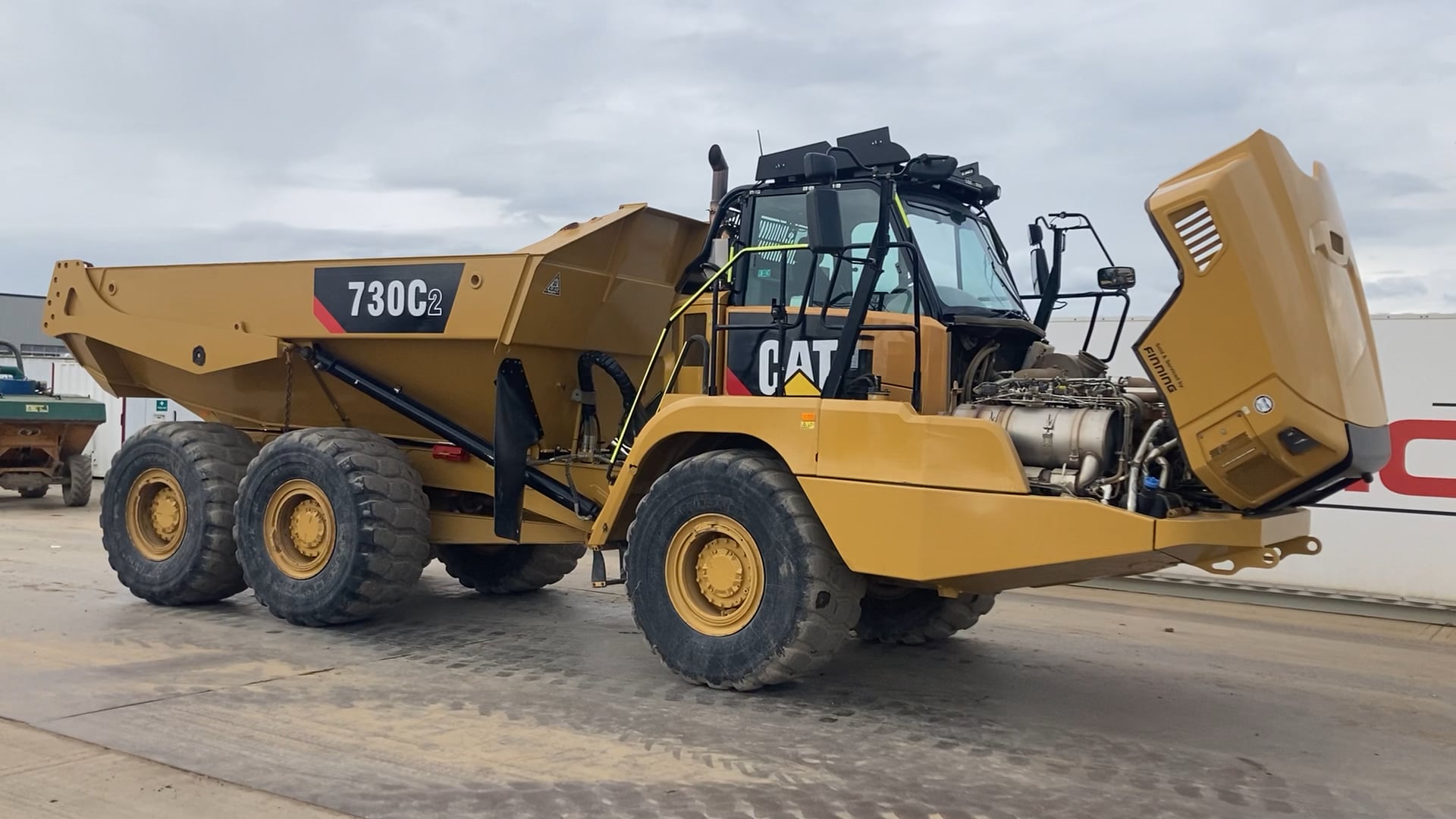 CAT 730C2 6x6 Articulated Dumptruck- Leeds June 22 on Vimeo