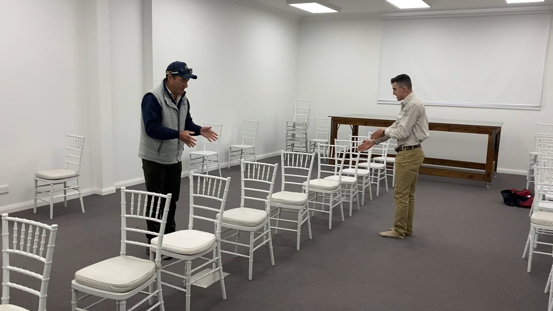 Auctioneer Training @ McCulloch Agencies on Vimeo