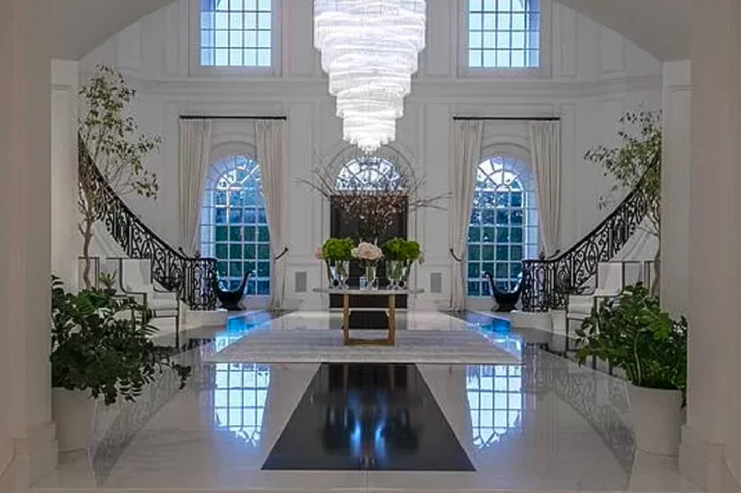 594 S Mapleton Dr, Los Angeles, CA 90024 on Vimeo