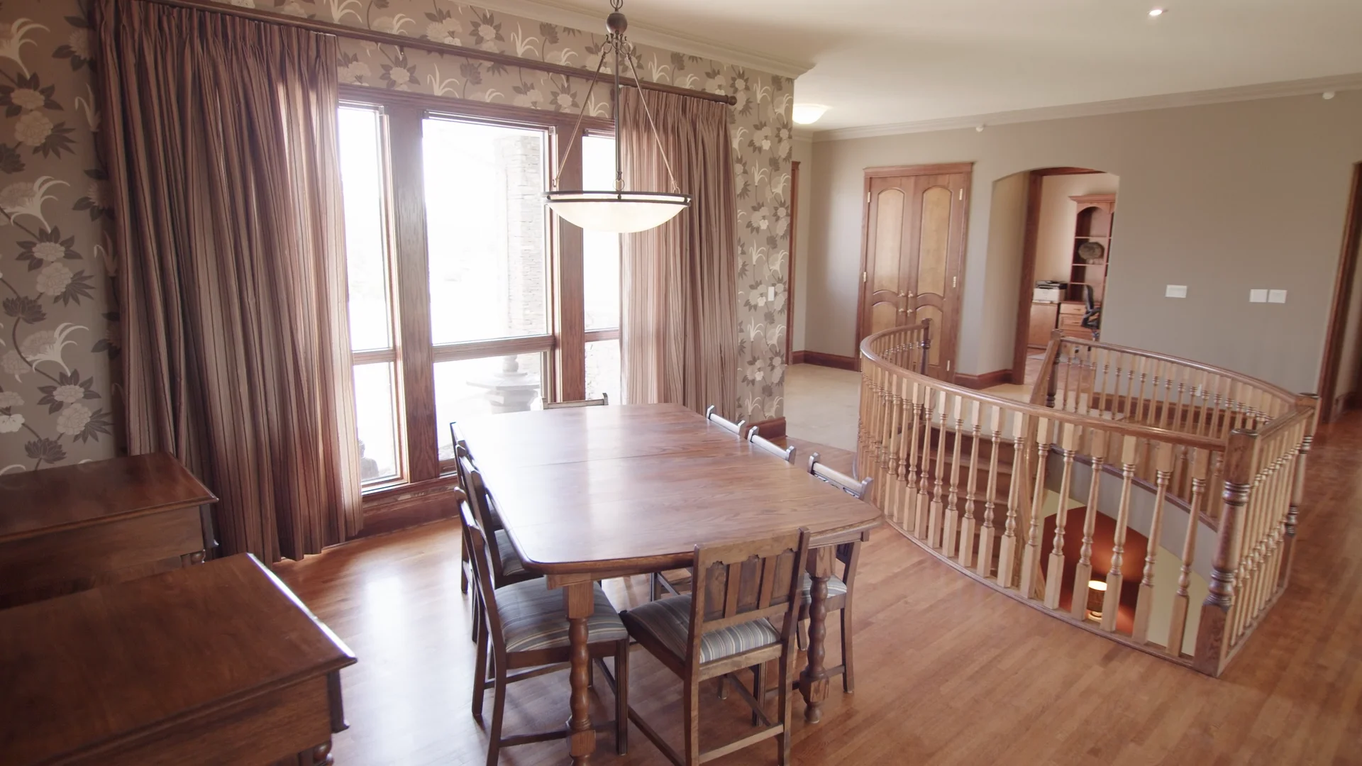 May 26 - Aerial Video_ Jessica Bruse - 27 Bearspaw Meadows Ct on Vimeo