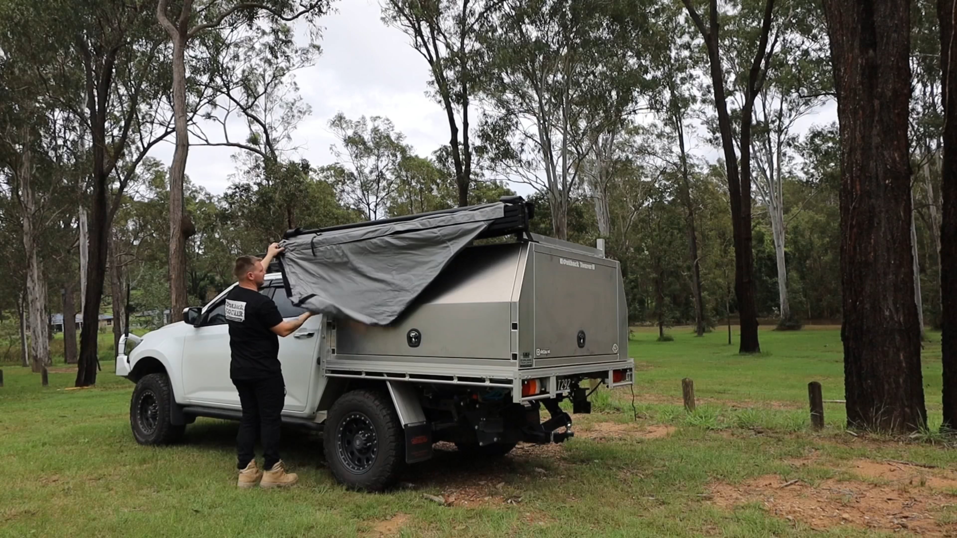 Outback Tourer 270 Awning on Vimeo