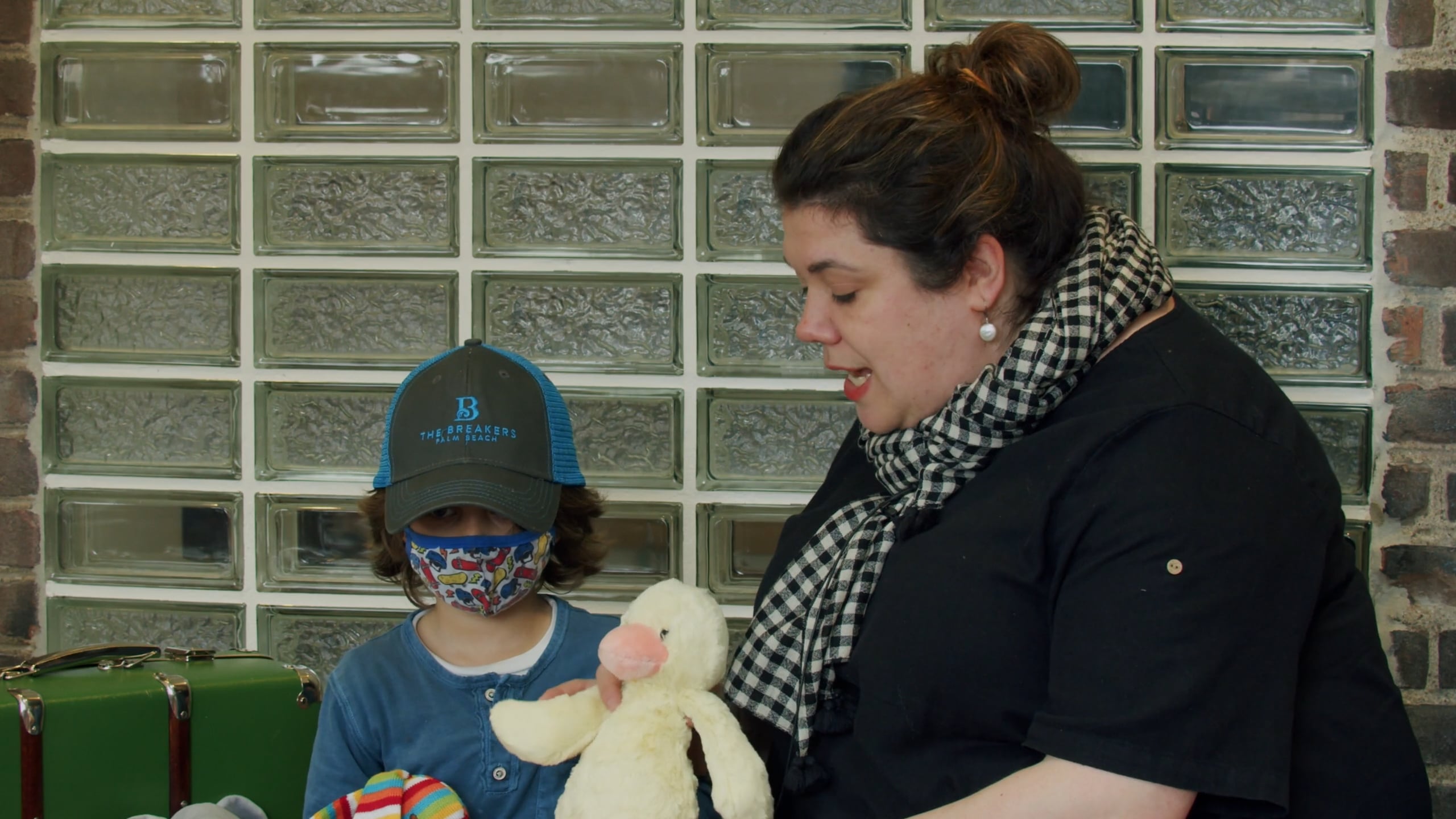 Library Time with Eli and Malka on Vimeo