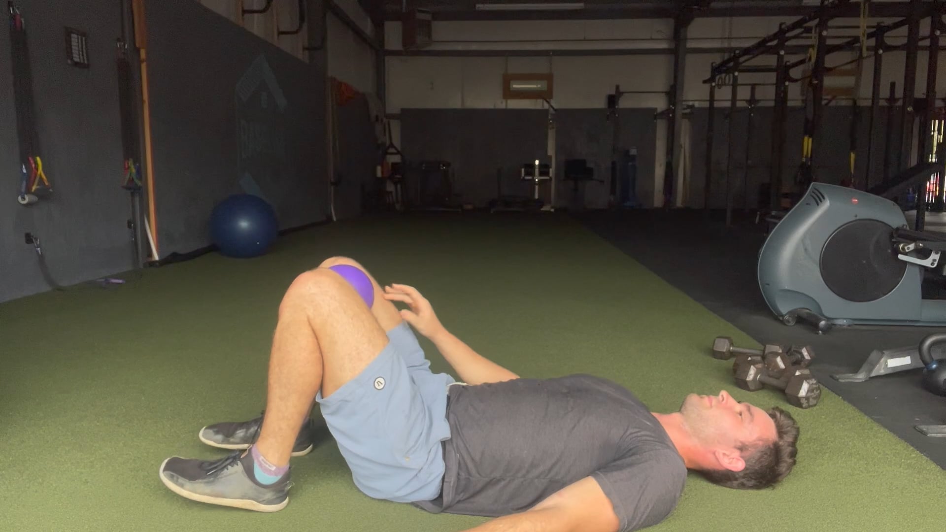 Hooklying Knee Squeezes on Vimeo