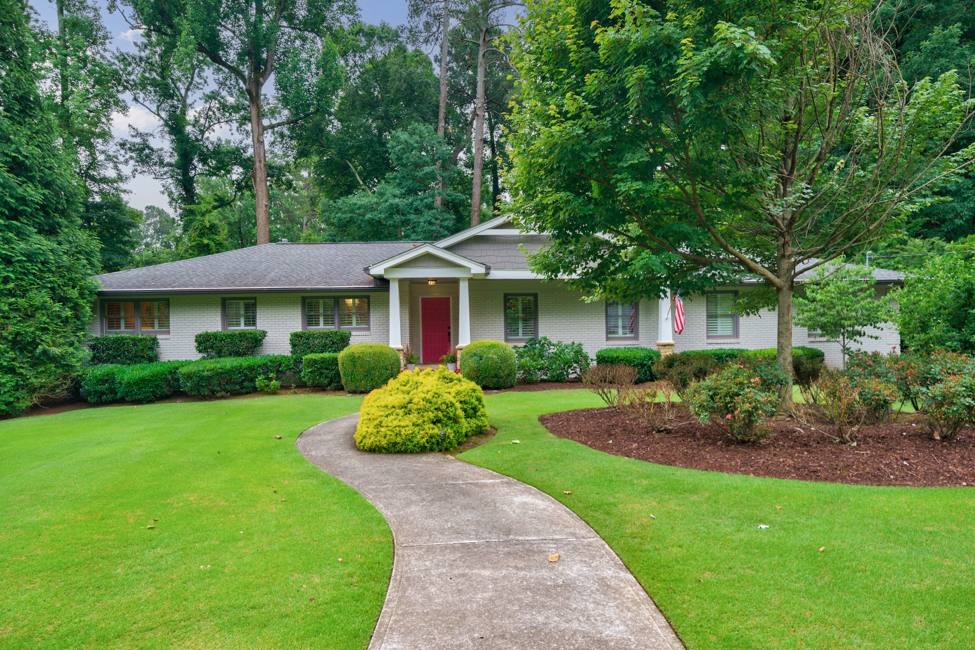 The Debbie Leonard Group - 1873 Chancery Ln, Atlanta, GA 30341 on Vimeo
