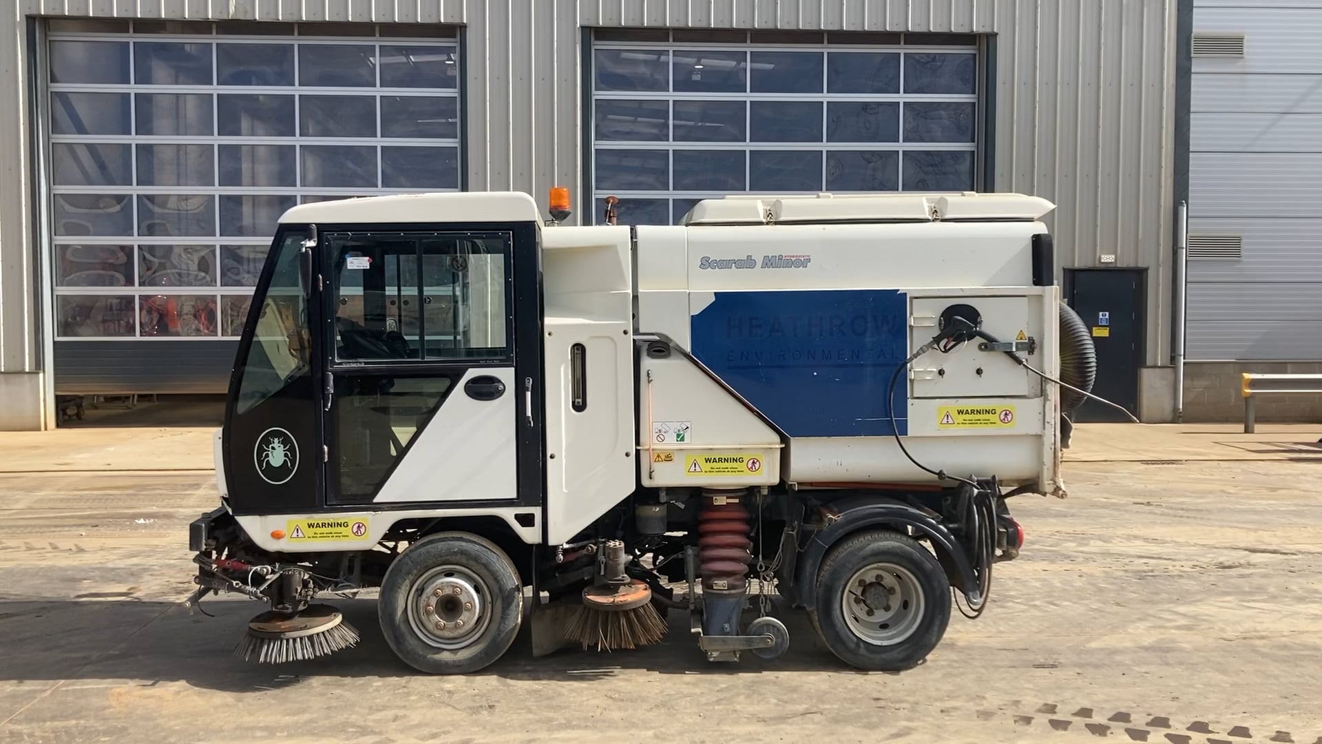 Scarab Minor 4x2 Sweeper Lorry - Leeds June 22 on Vimeo