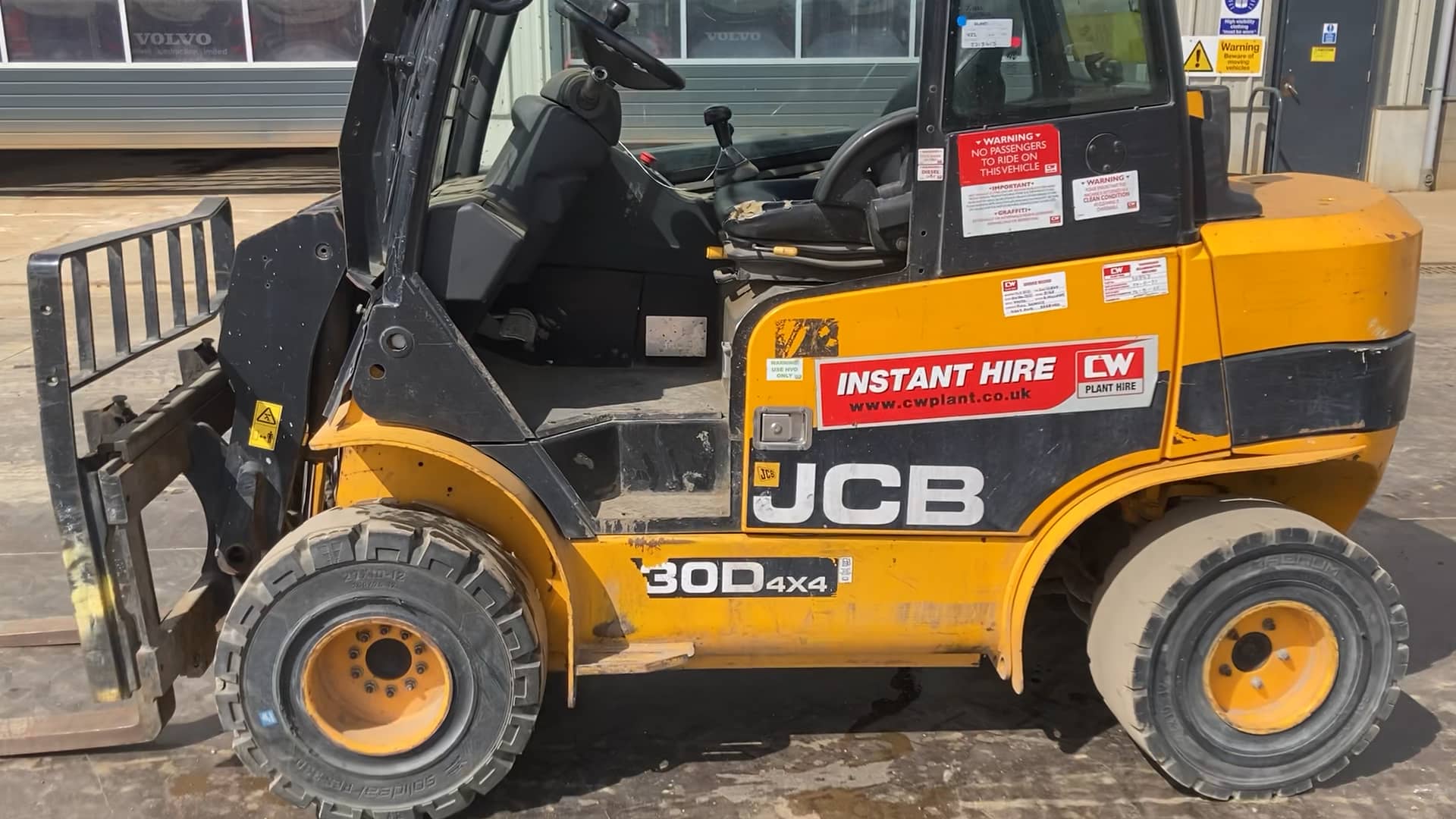 JCB TLT30D 4WD Diesel Teletruck - Leeds June 22 on Vimeo