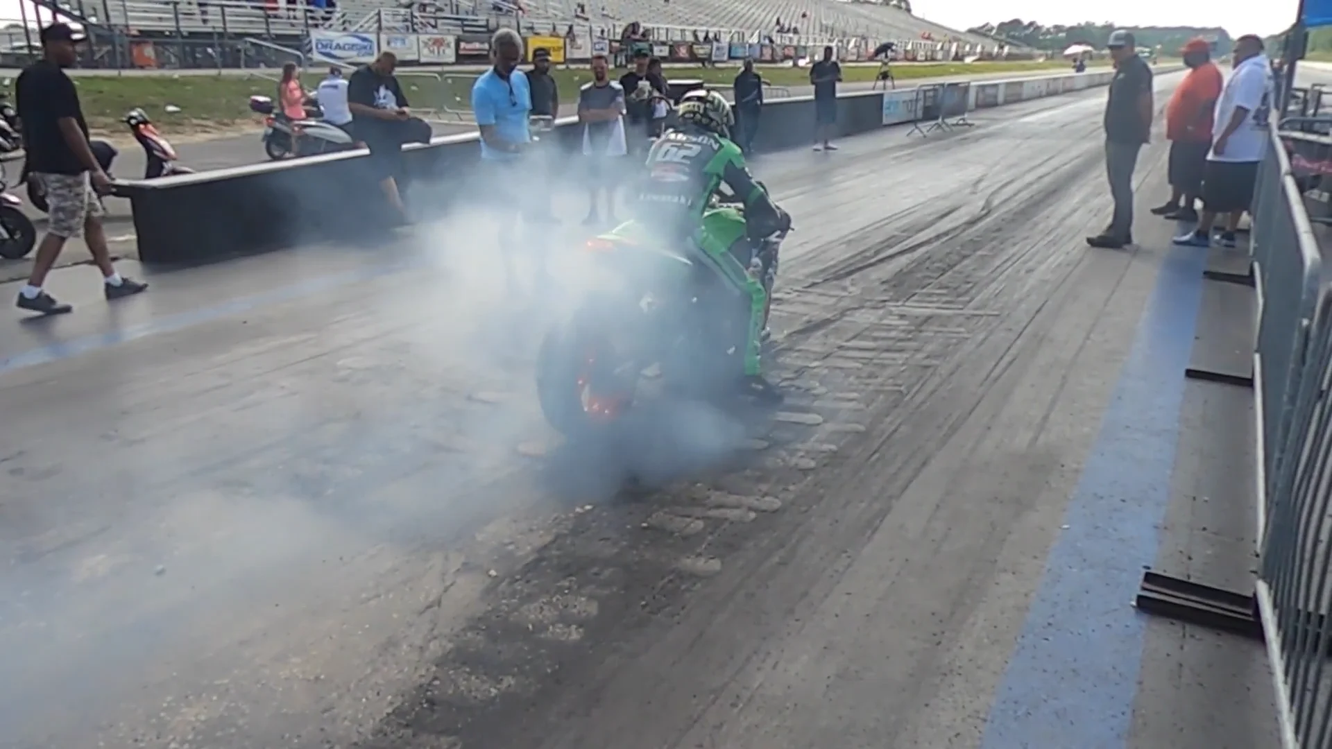 Live Motorcycle Drag Racing Entertainment At Its Finest [Turn Your ...