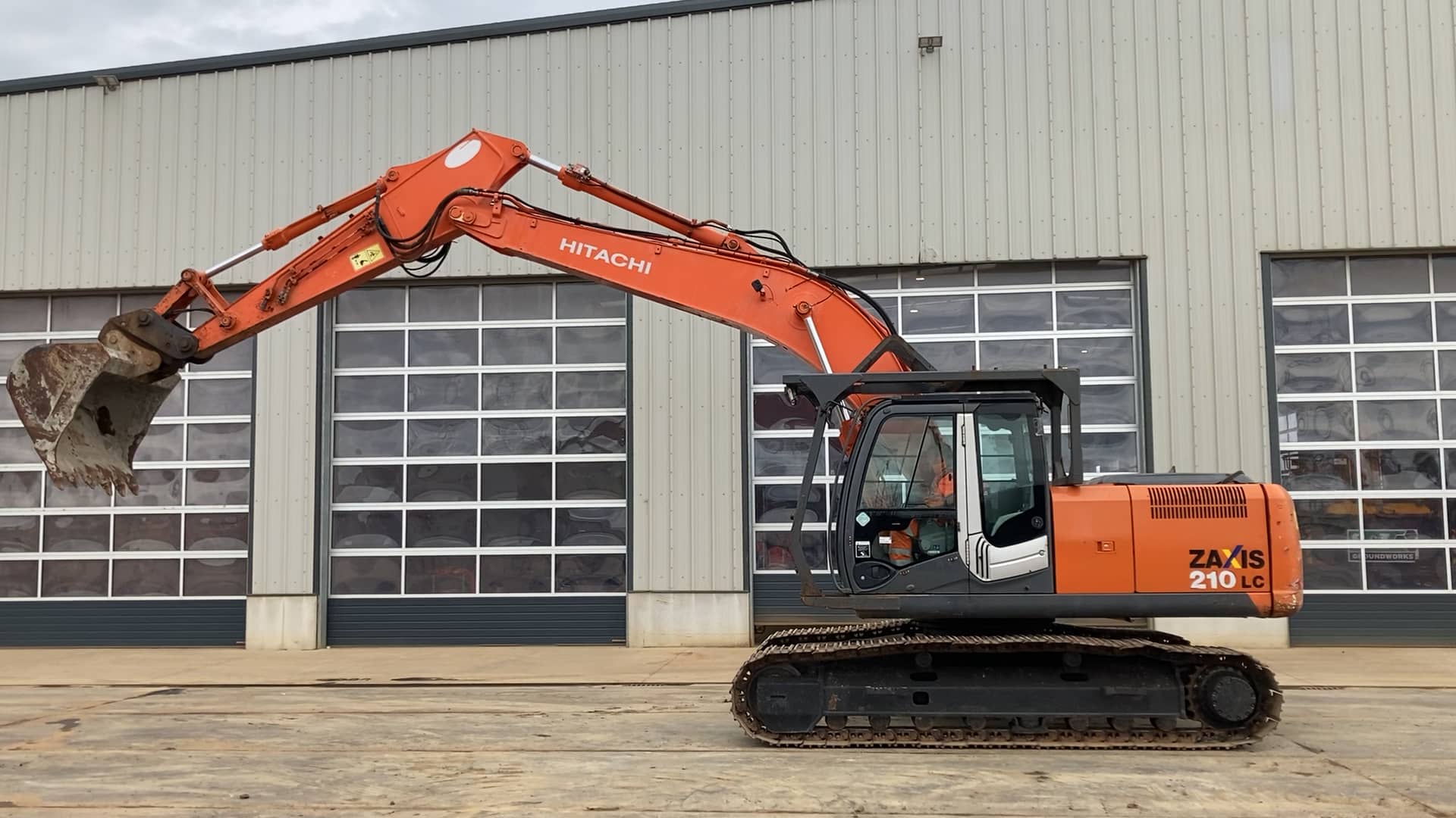 Hitachi ZX210LC-3 - Leeds June 22 on Vimeo