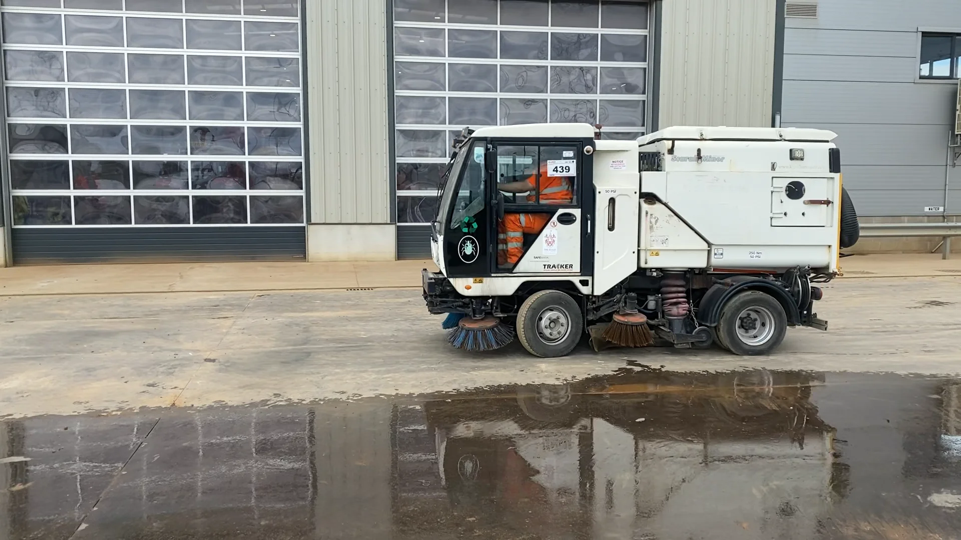 Scarab Minor 4x2 Road Sweeper Lorry - Leeds June 22 on Vimeo
