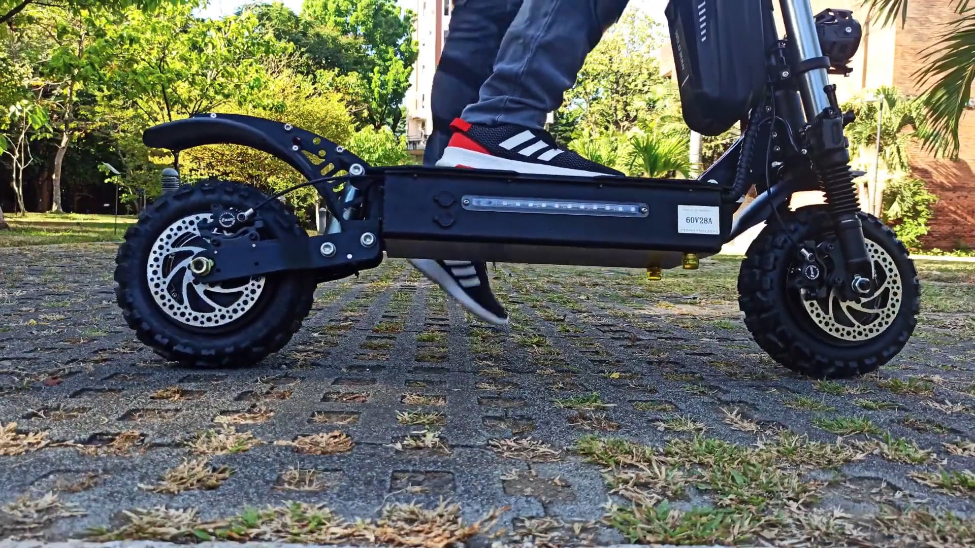 QUICK-WHEEL EXPLORER RIDE & REVIEW on Vimeo