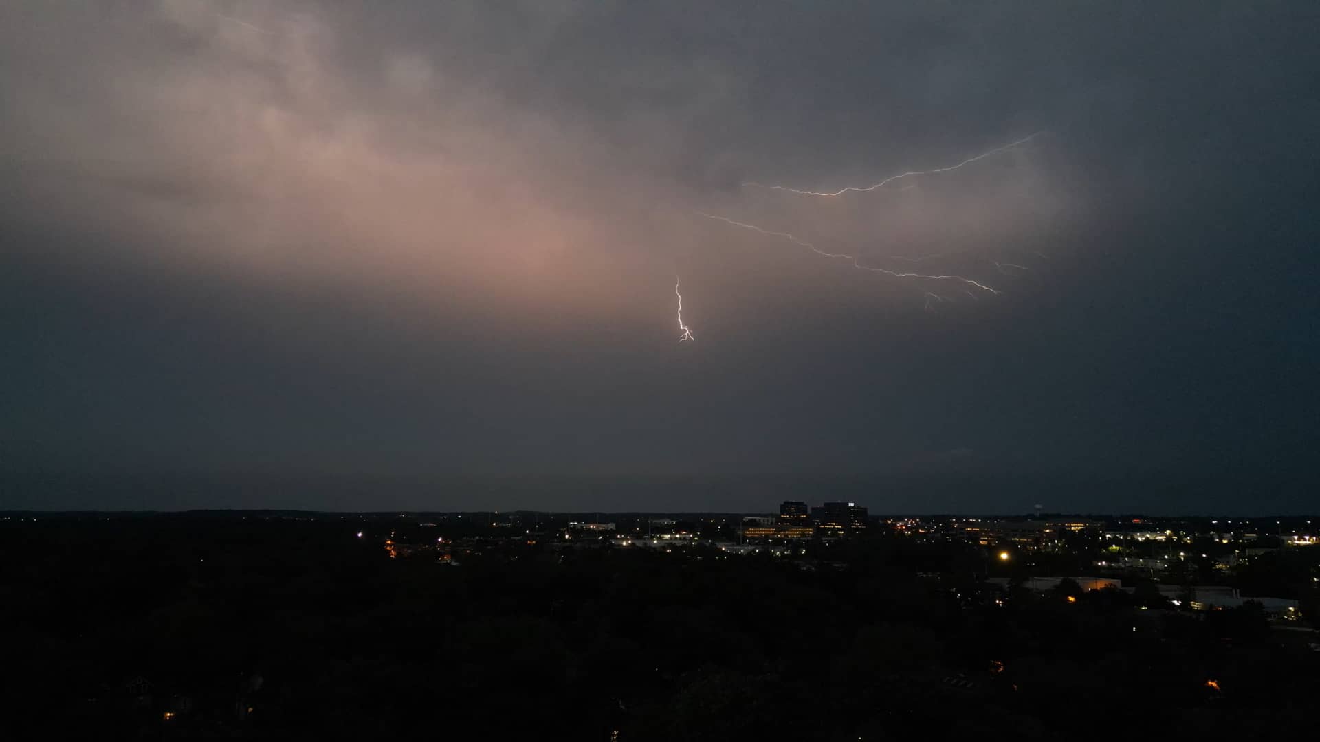 Embedded thunderstorm on Vimeo Embedded thunderstorm on Vimeo