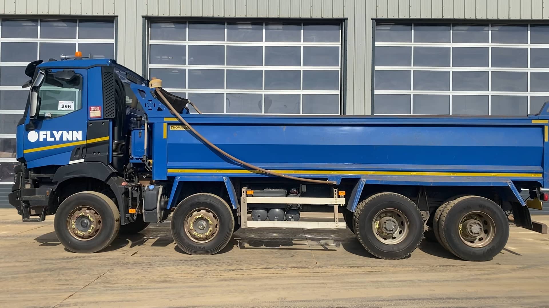 Renault K430 8x4 Tipper Lorry - Leeds June 22 on Vimeo