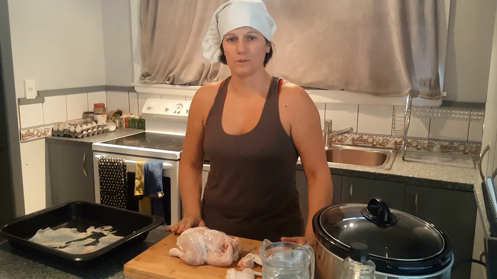 Bonus # 3 - Pim Makes Chicken Broth. [The Anti Anxiety Nutrition Course ...