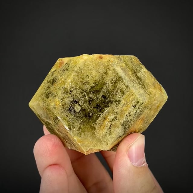 Huge Andradite-Grossular Garnet (RARE color) | Guidefalié diggings ...
