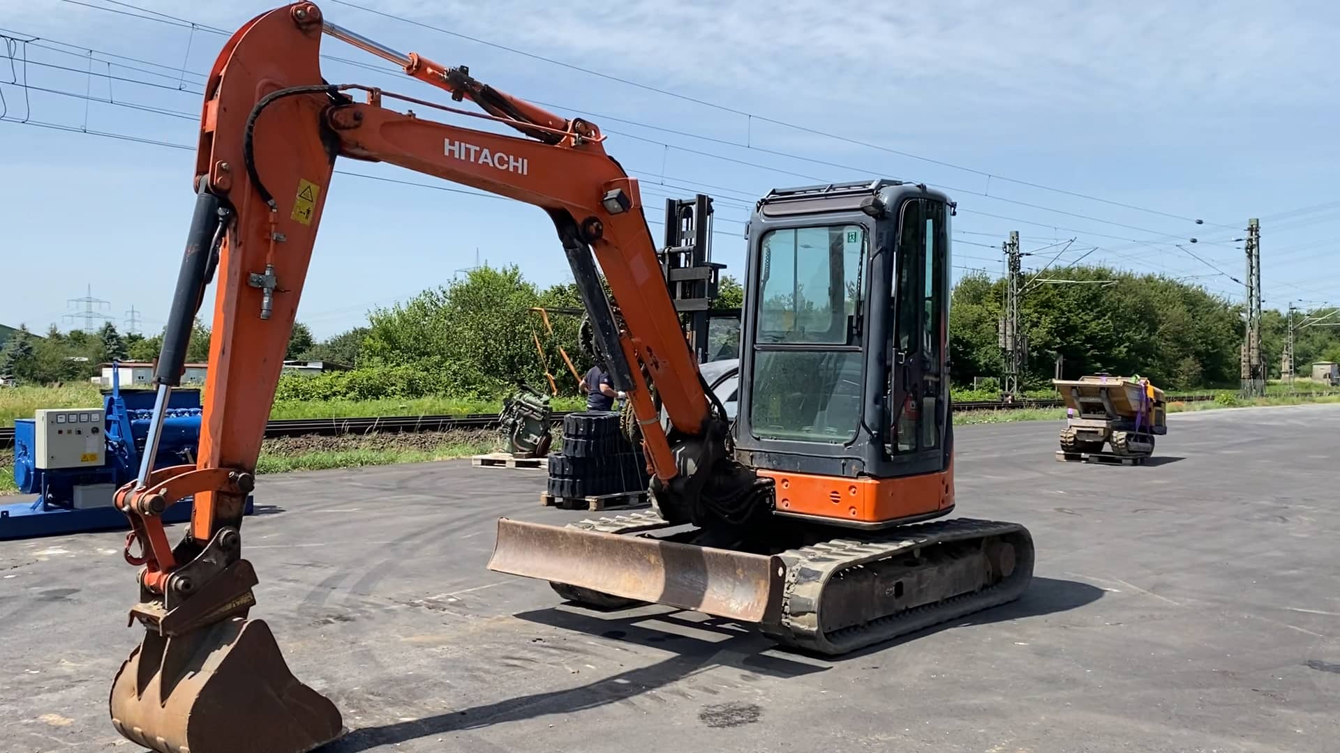 Hitachi ZX50U-2 CLR Rubber Tracks- Dormagen June 22 on Vimeo