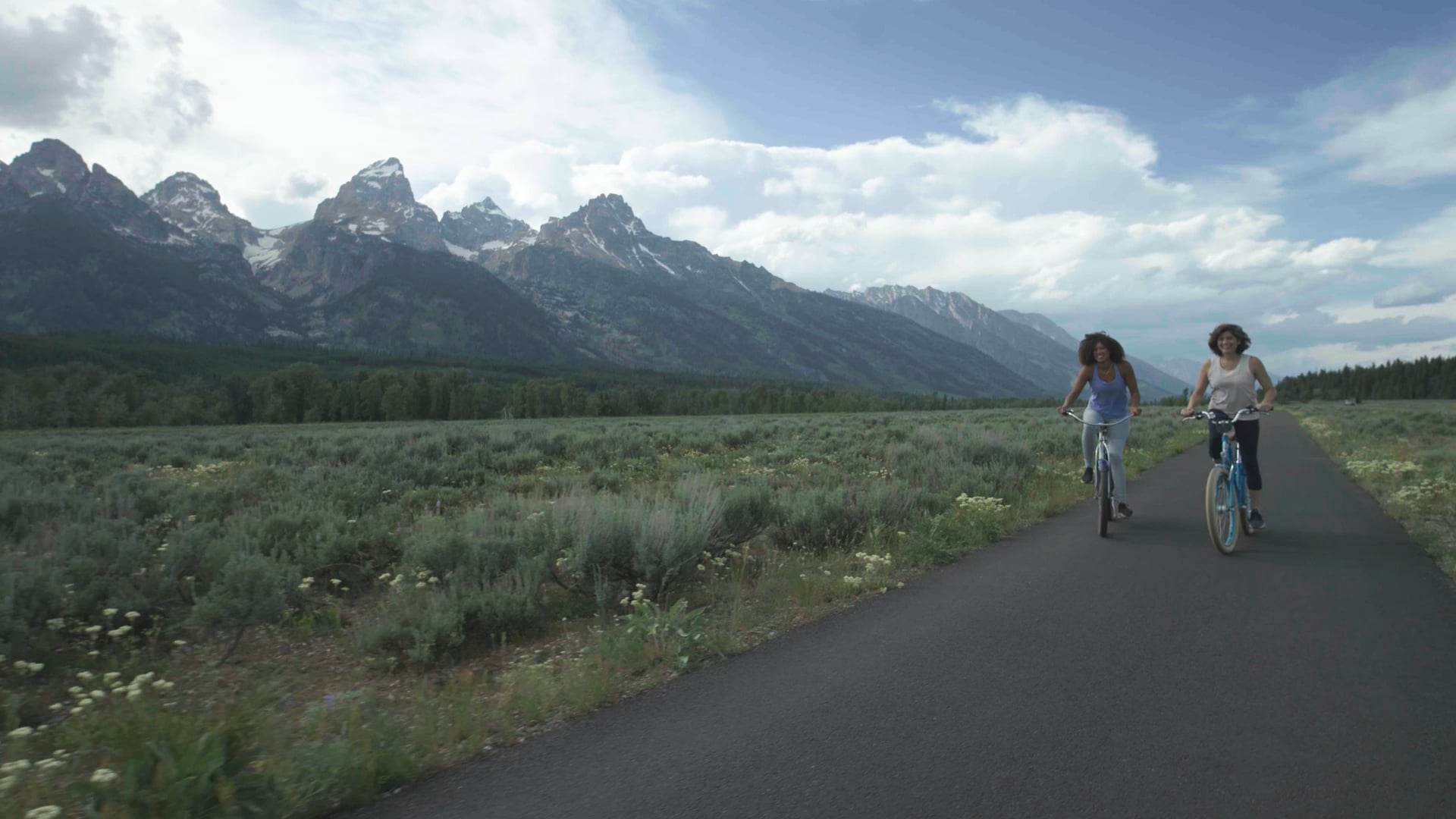 22Cloudveil_Website_Biking on Vimeo