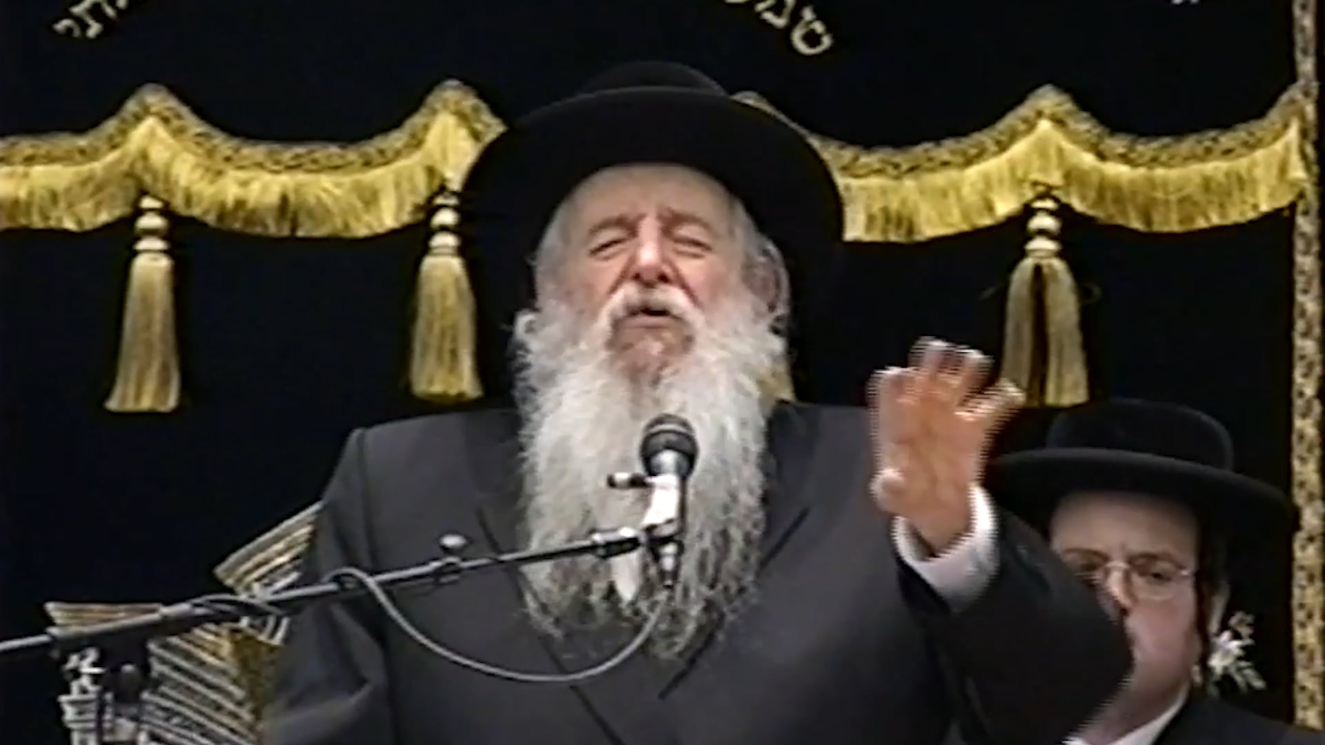 Excerpts from the Novominsker Rebbe - Yeshivas Novominsk Dinner 2022 on ...