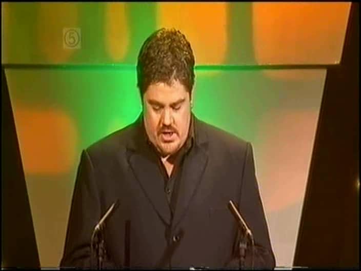 Kate Bush and John Lydon at the Q Awards 2001.wmv on Vimeo