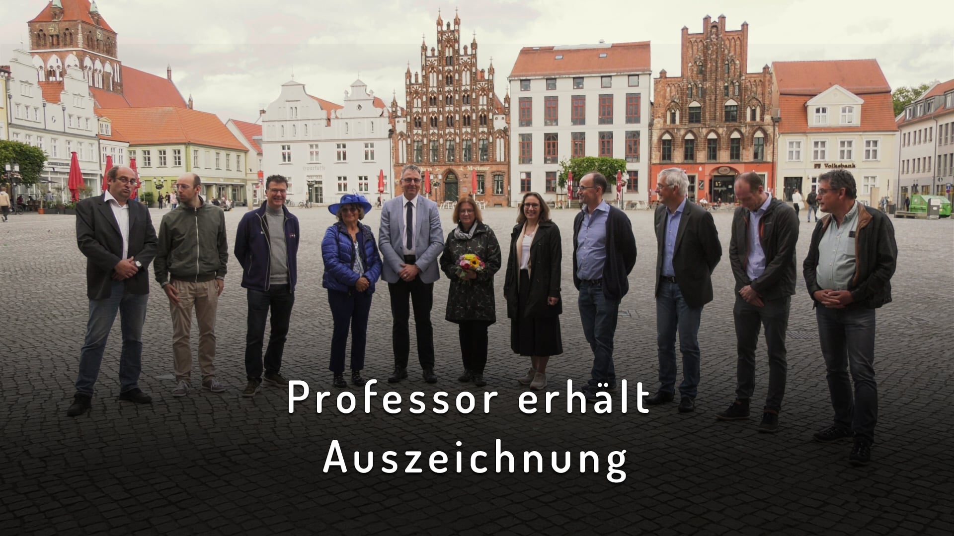 Professor erhält Auszeichnung on Vimeo