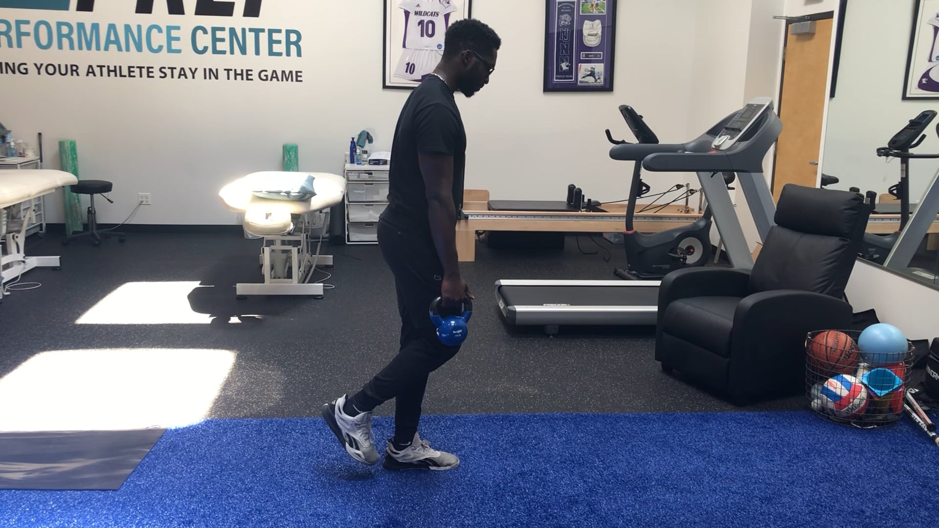 Single Leg RDL Catches on Vimeo