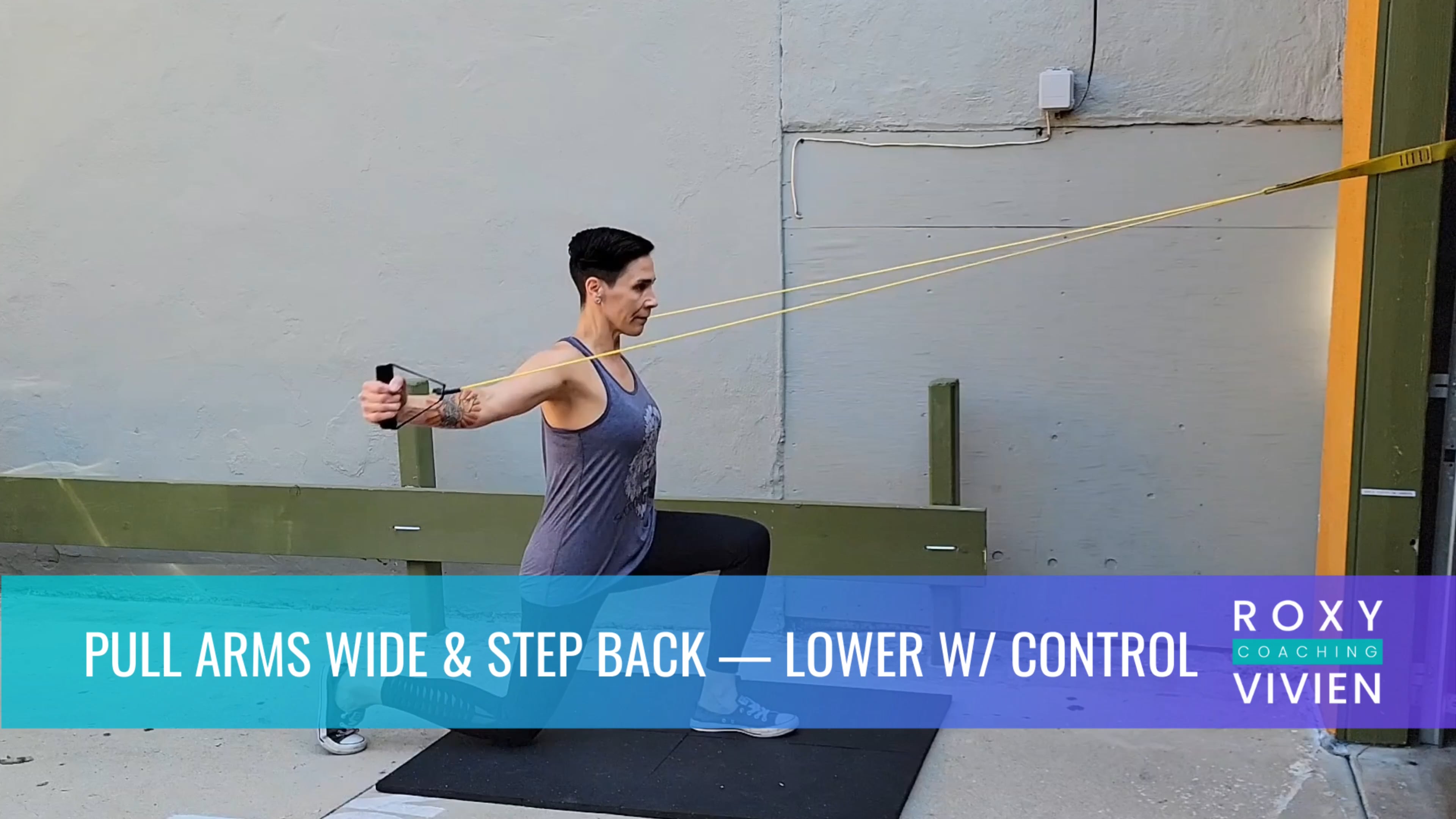 Band Reverse Fly + Alternating Lunge on Vimeo