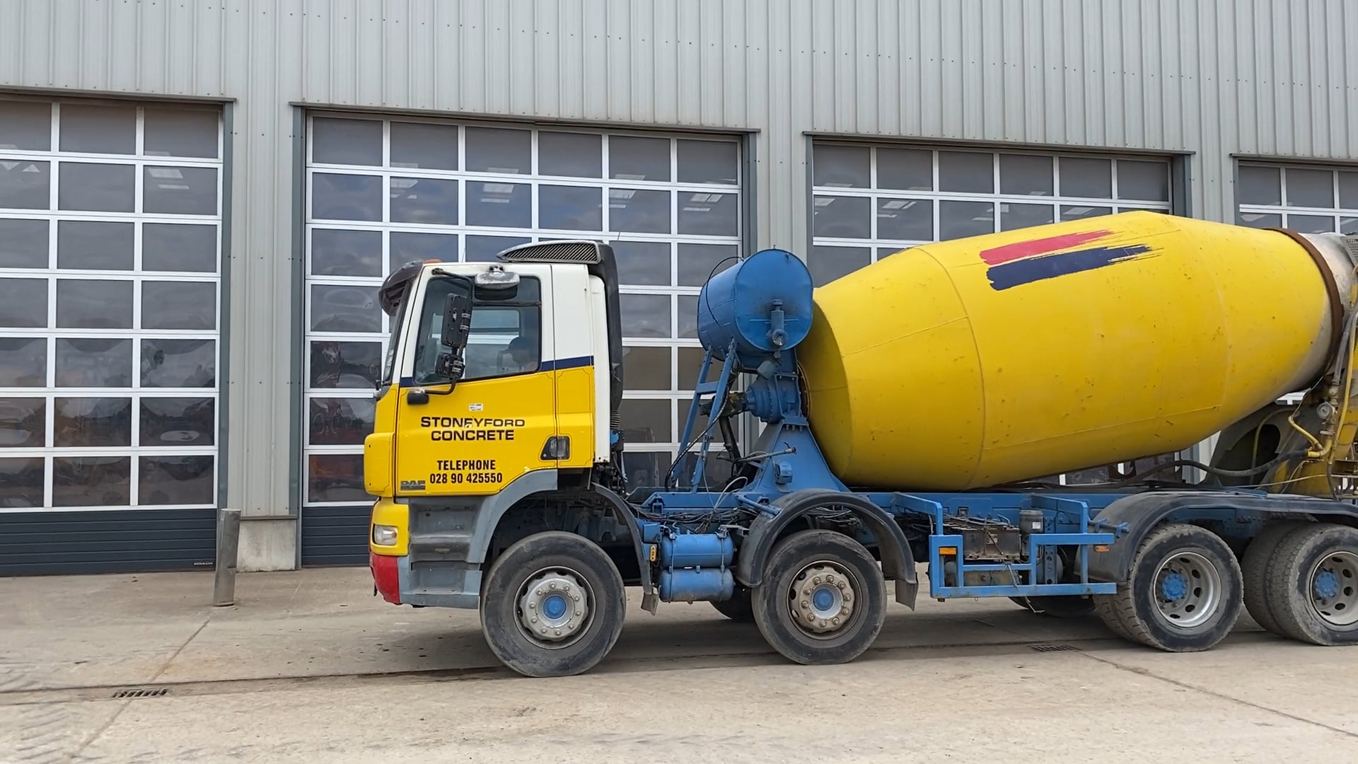 DAF CF85 380 8x4 Cement Mixer Lorry - Dromore June 2022 on Vimeo