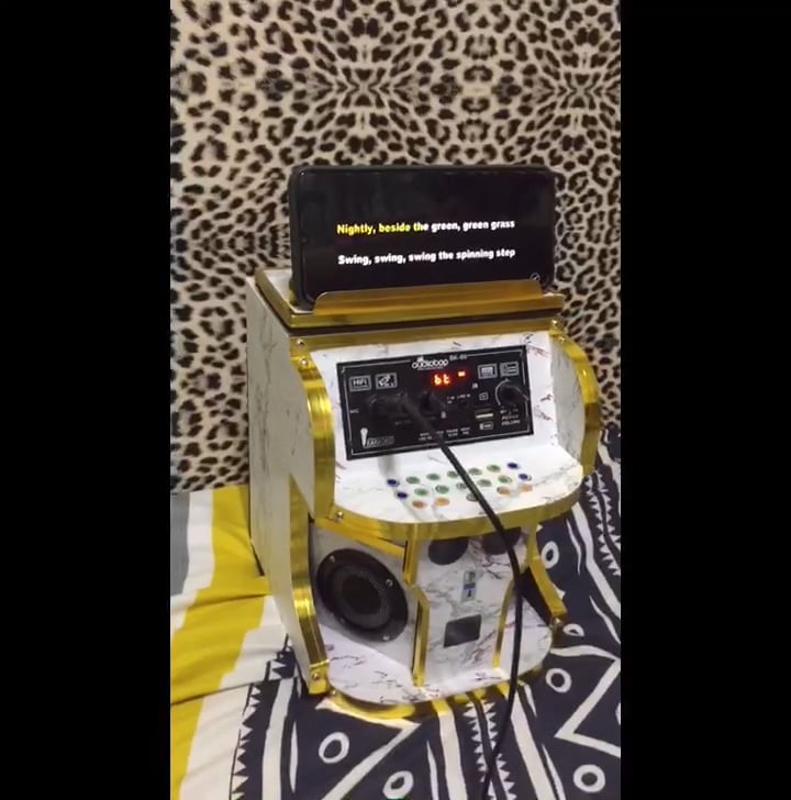 mini_videoke(_handmade) on Vimeo