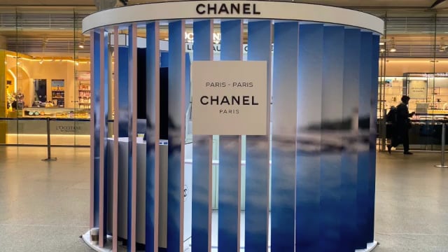 Chanel marketing strategy infographics 2022 on Vimeo
