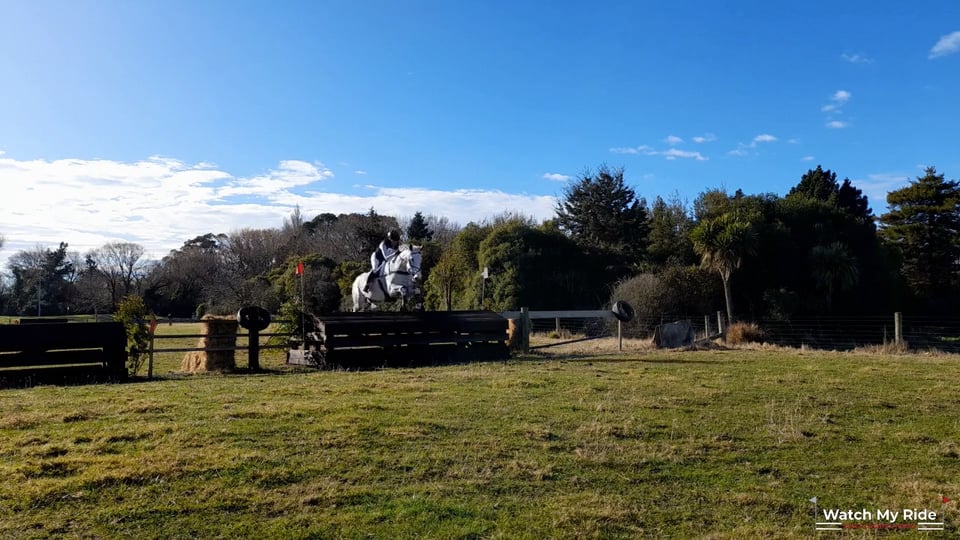 Anna Bryant riding Peace Train 117 105cm Halswell ODE 2022 on Vimeo