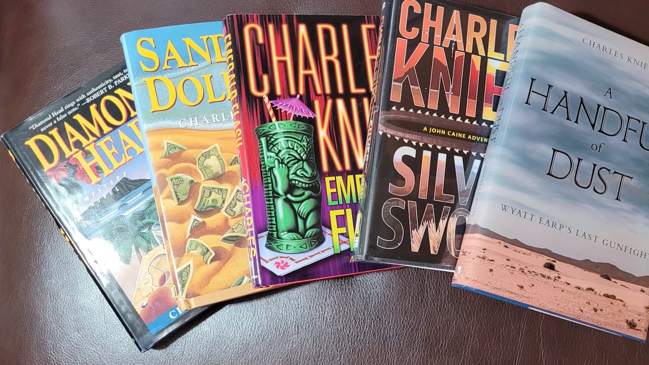 A Handful of Dust by Charles Knief on Vimeo