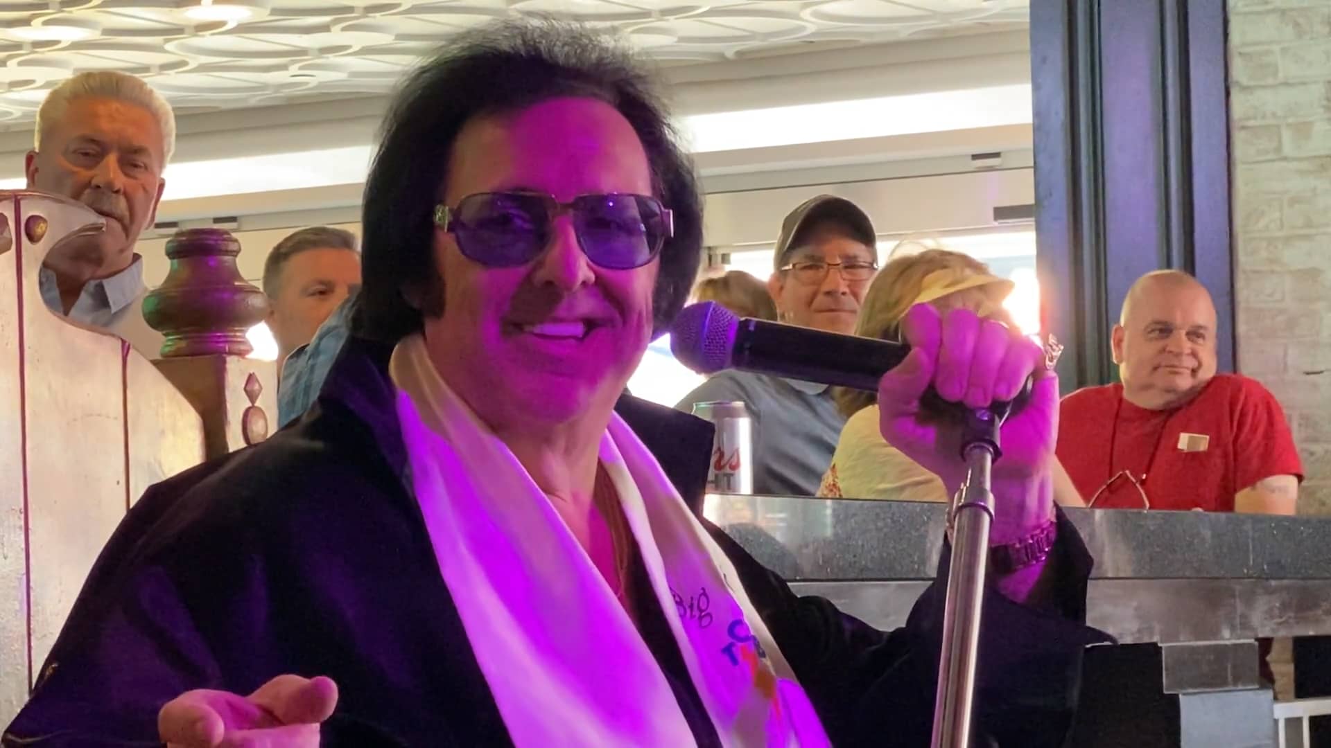 INDESCRIBABLY BLUE - BIG ELVIS on Vimeo