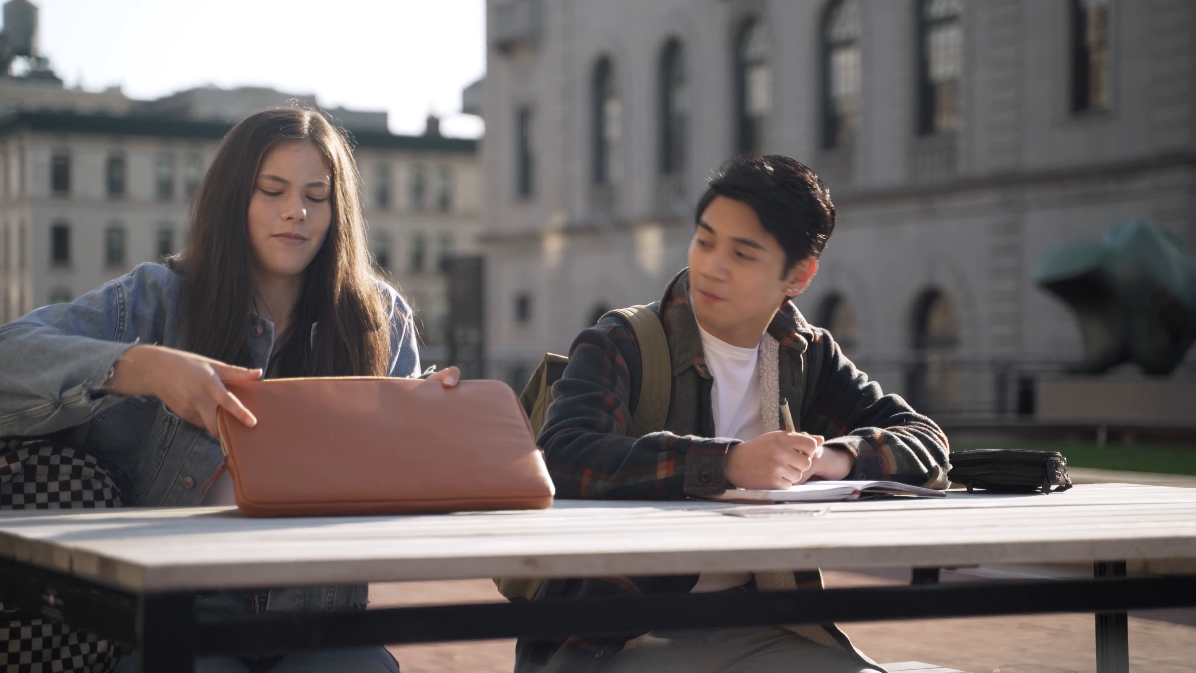 pexels-venya-pak-7971018 on Vimeo