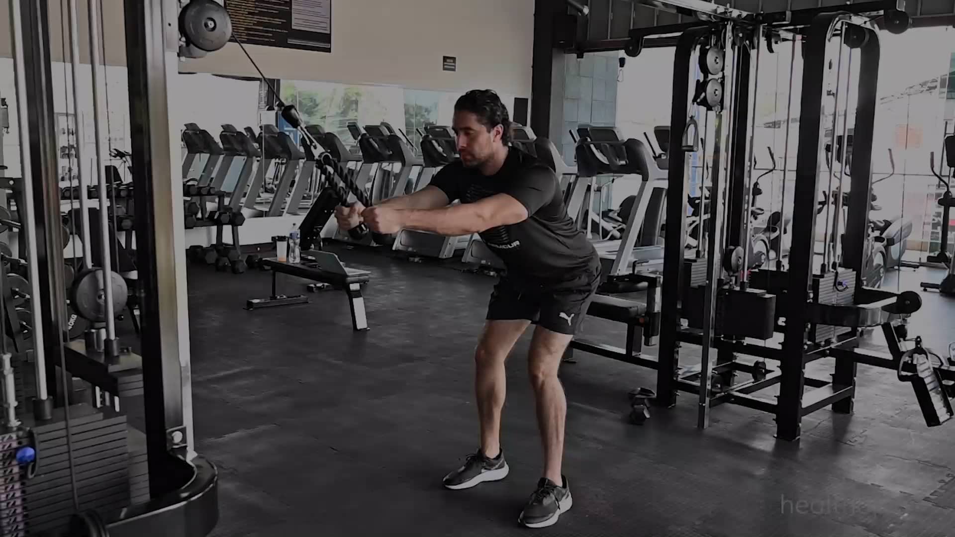 Pull over con cuerda en polea on Vimeo