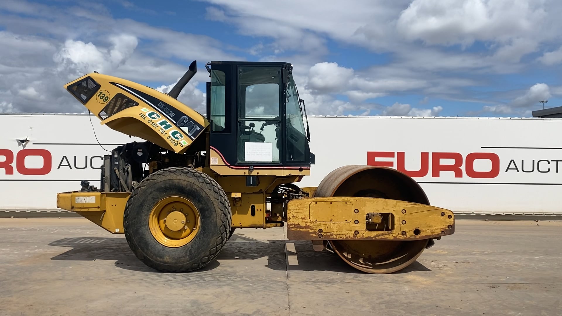 CAT CS563E - Leeds August 22 on Vimeo