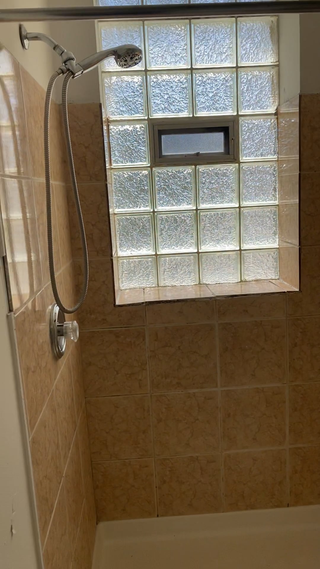 307 Dolphin St 1E on Vimeo