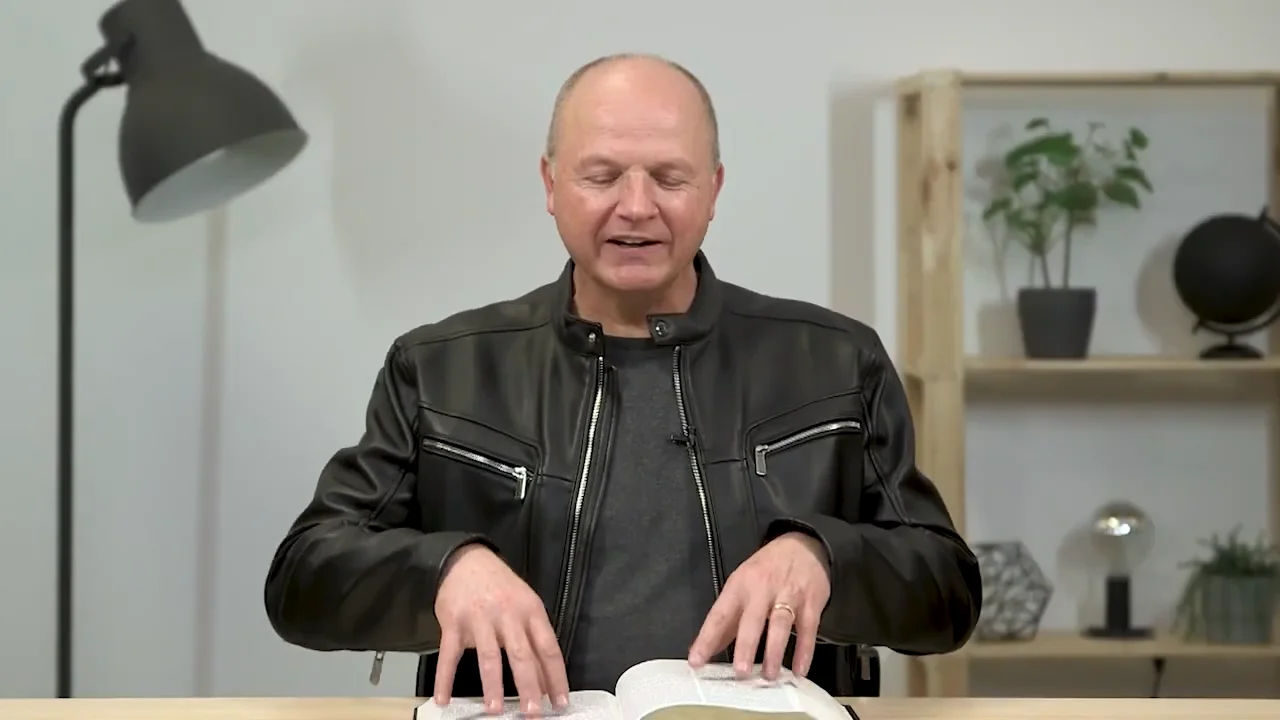 Romans 15 _ The New Testament Daily with Jerry Dirmann (Mar 5 + Nov 11 ...