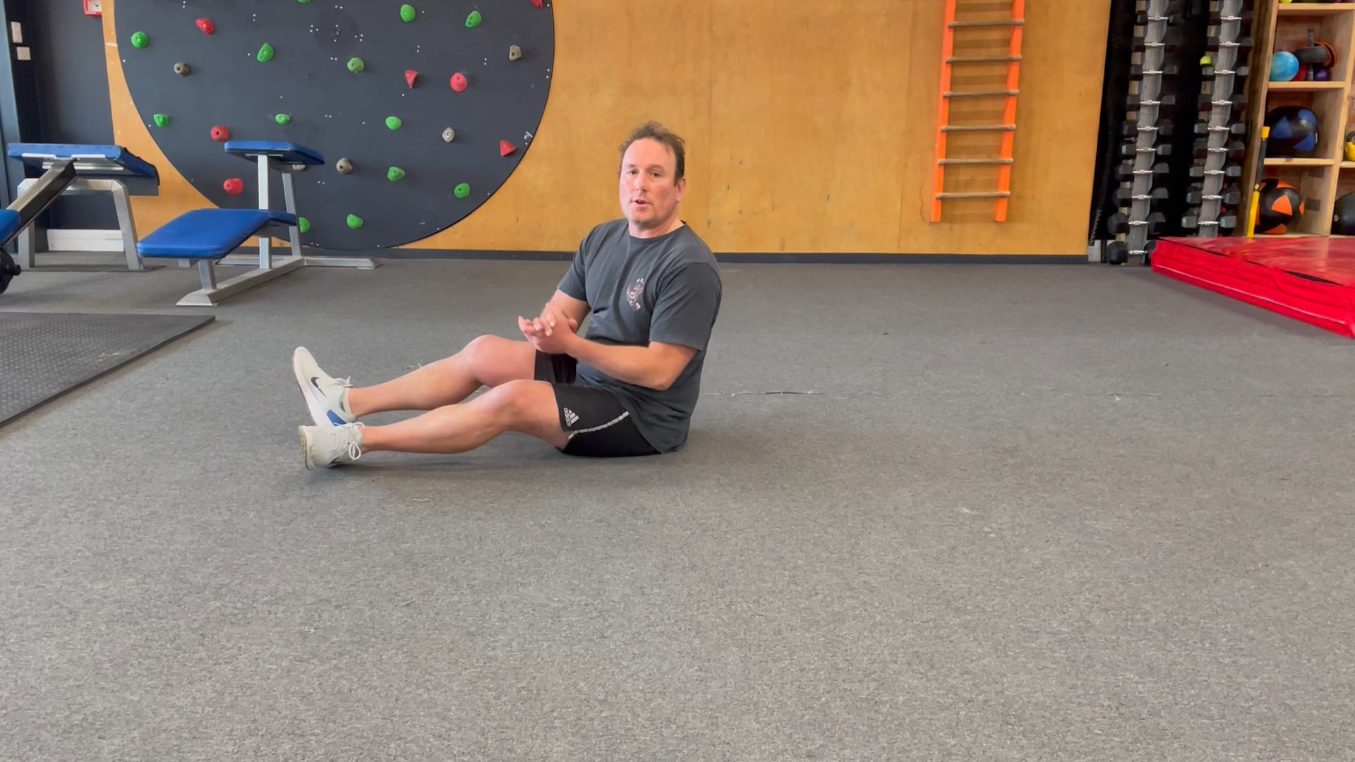 Straight Leg Crunch into Pike Pulse on Vimeo